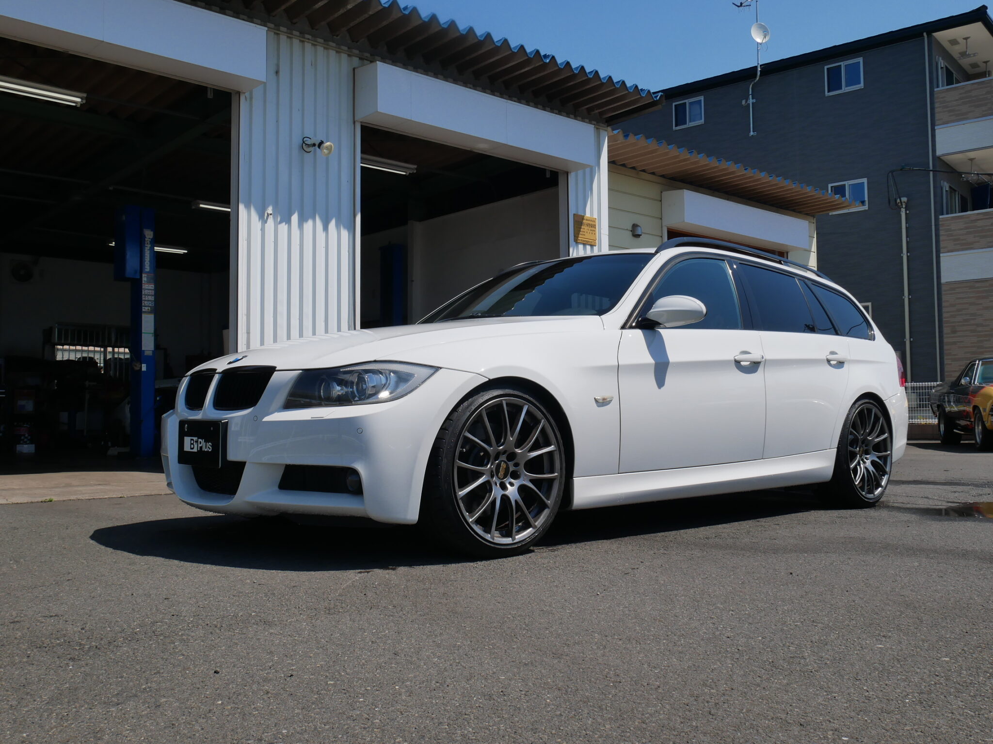 E91 335i インジェクター交換作業 | B Plus【ビープラス】 BMW Professional Shop