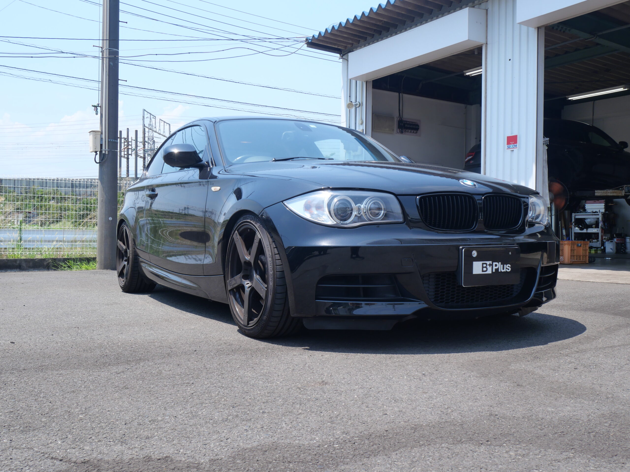 E82 135i ビルシュタインB14車高調取り付け | B Plus【ビープラス】 BMW Professional Shop